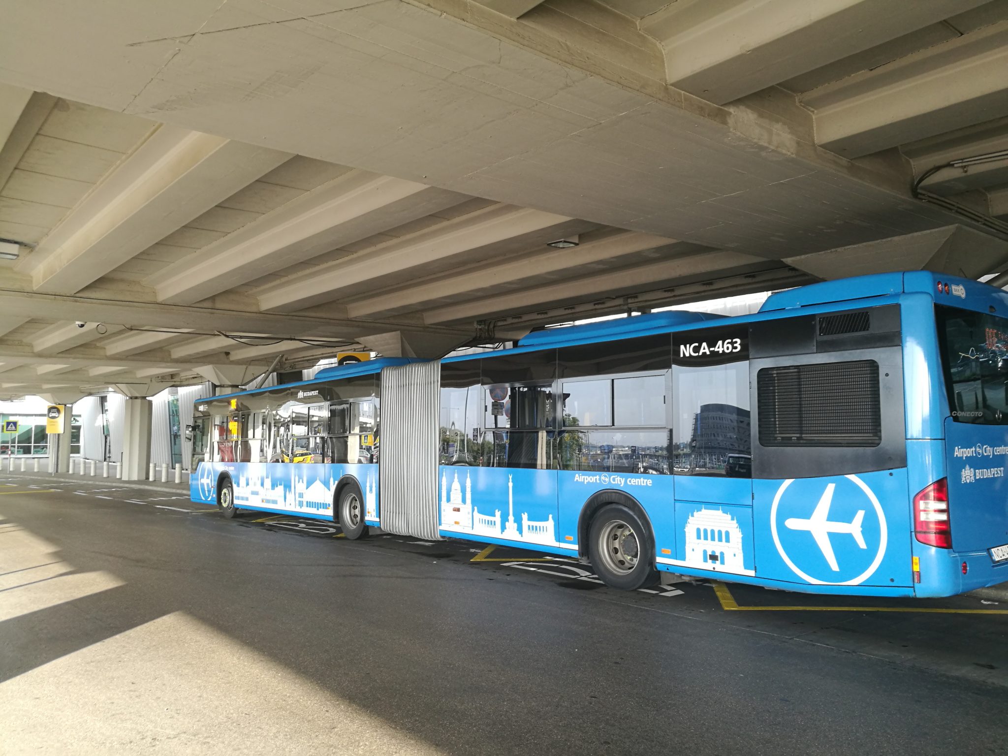 Budapest – Neuer Bus zum Flughafen: 100E | Ungarn-TV.com | Reisemagazin ...