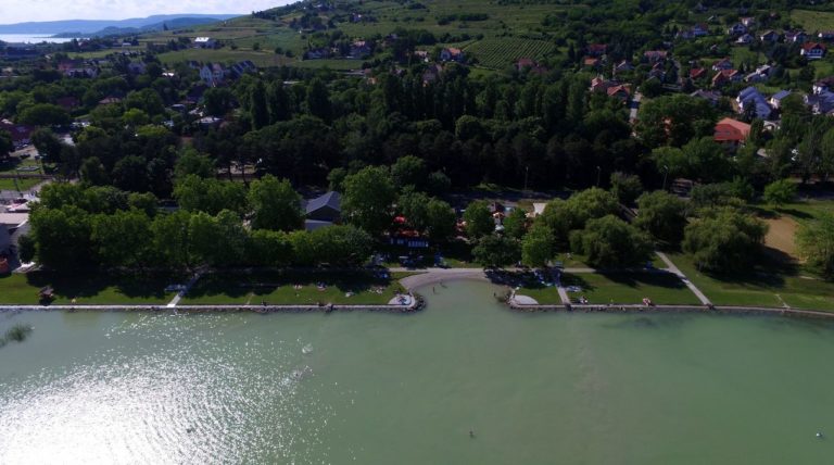 Balaton Strand Tipp Badacsonytomaj in Badacsony | Ungarn-TV.com ...