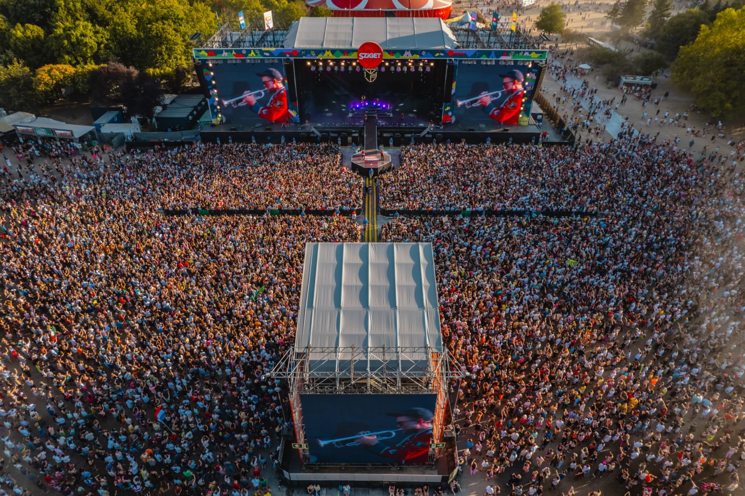 Sziget – Ungarns größtes Musikfestival | Ungarn-TV.com | Reisemagazin ...